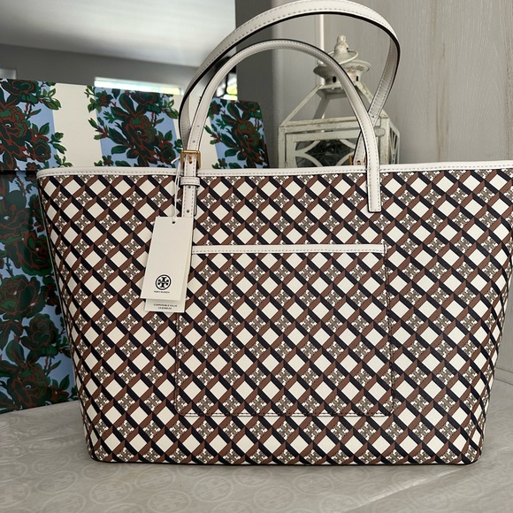 Tory Burch | Bags | New Tory Burch Signature Doublet Monogram Geo ...